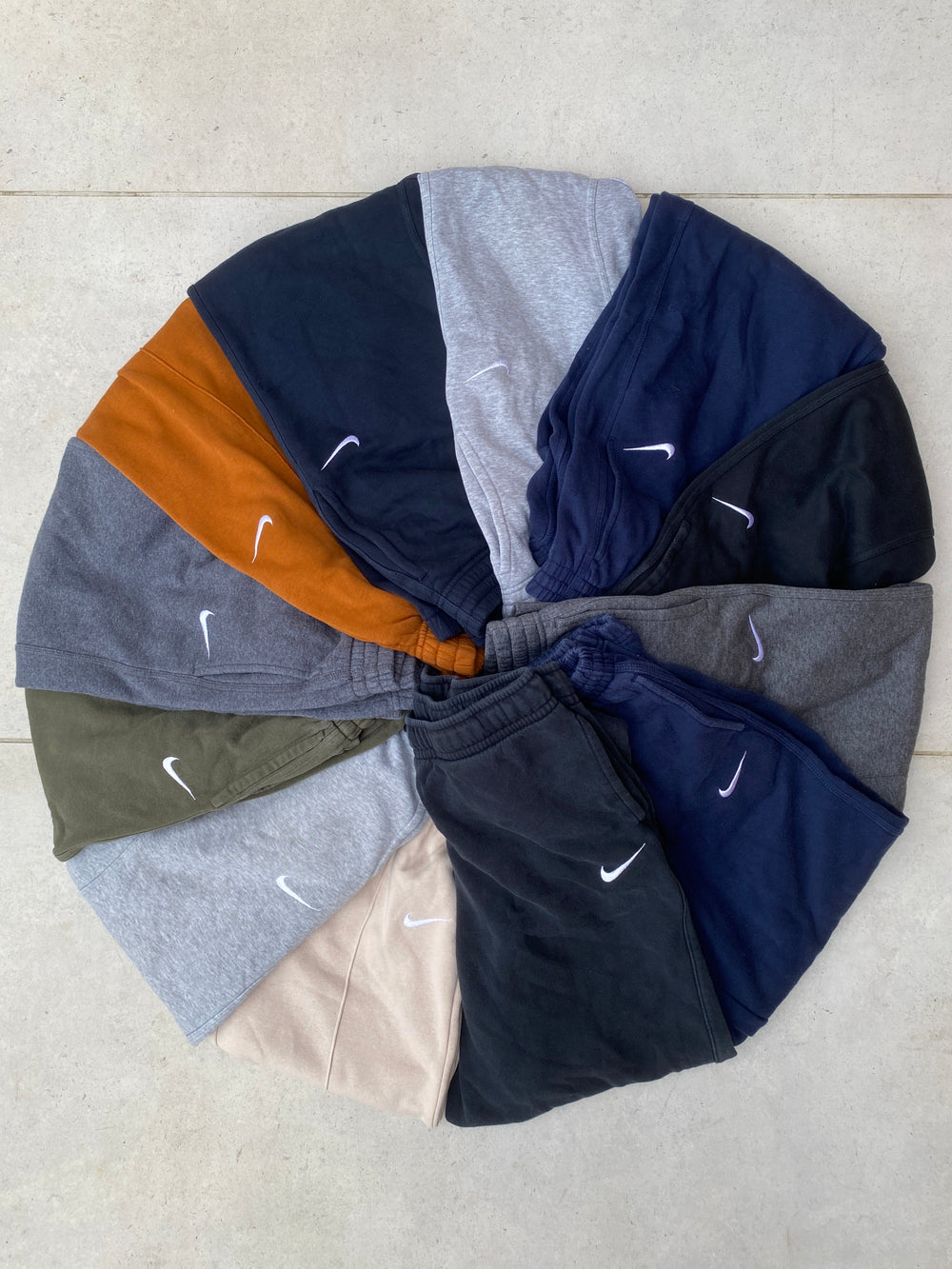 Clout Closet Vintage - Retro Clothing