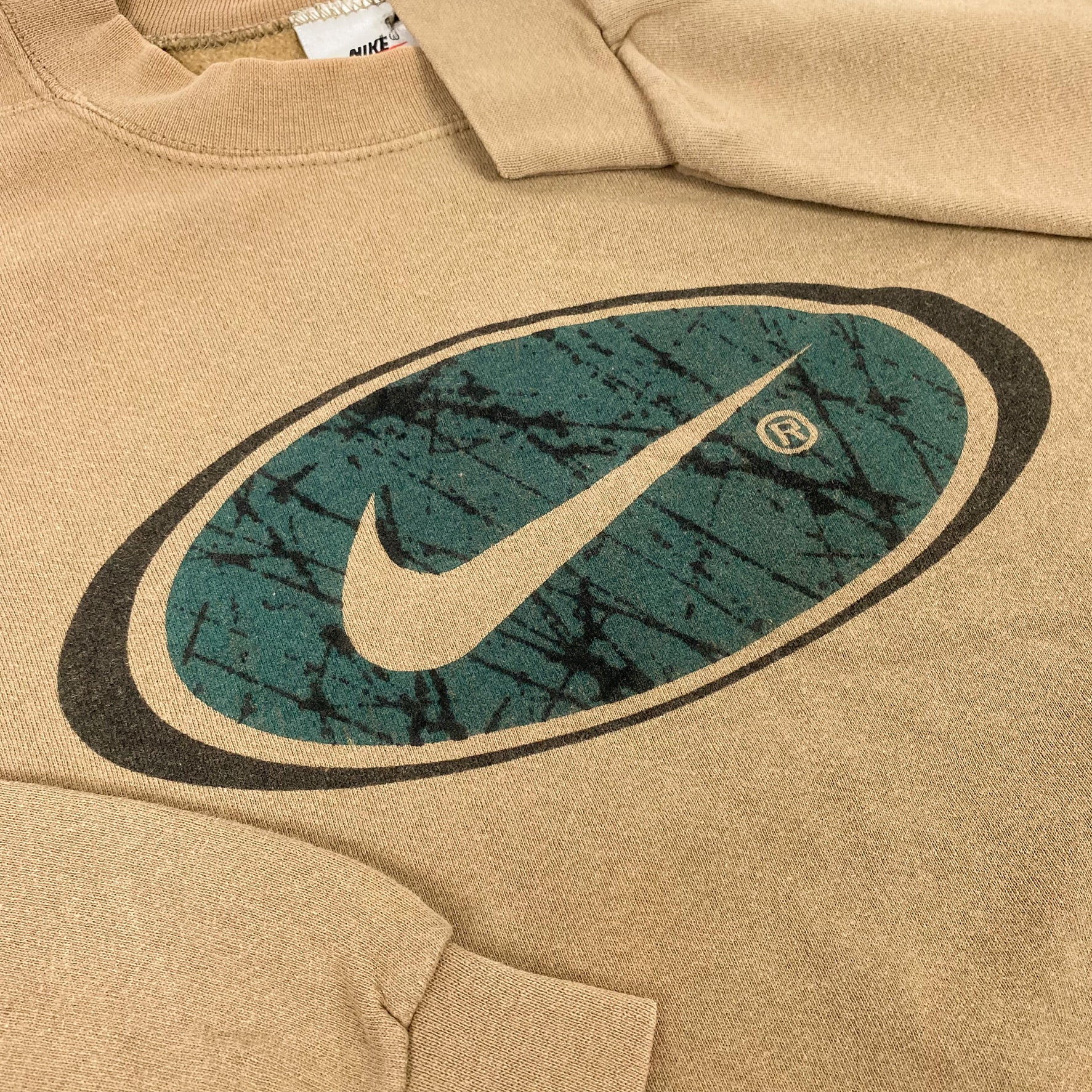 Clout Closet Vintage - Retro Clothing